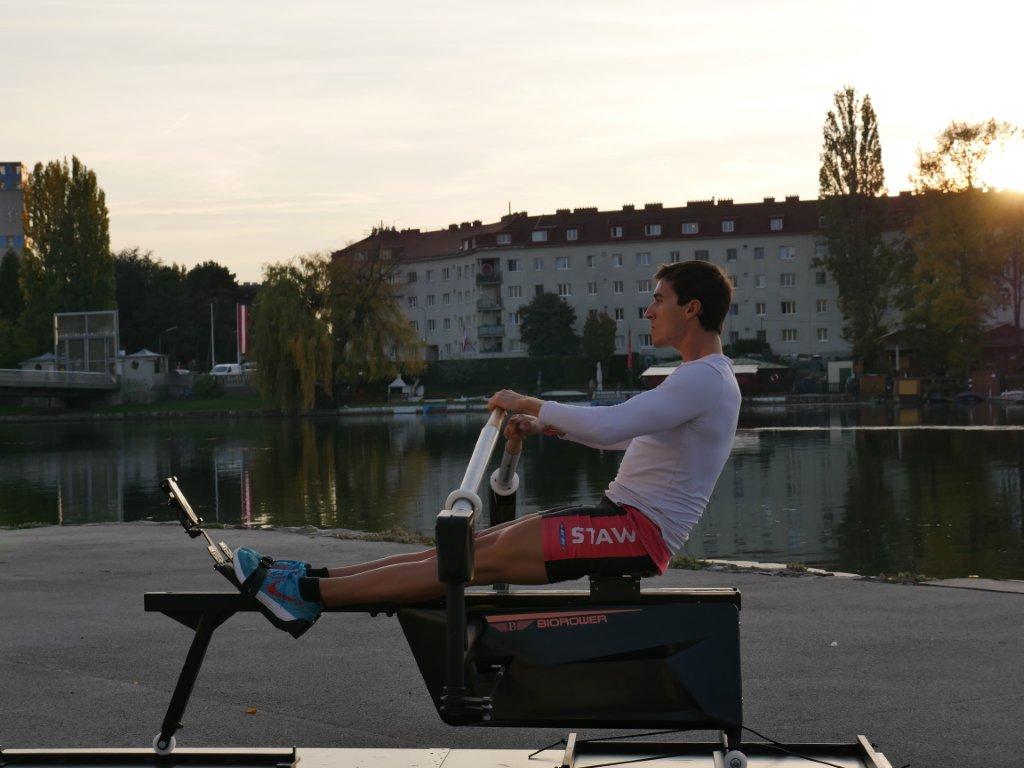 Biorower vs Boat – BIOROWER USA – the worlds first smart rowing simulator