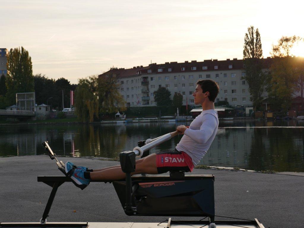 Biorower vs Boat – BIOROWER USA – the worlds first smart rowing simulator